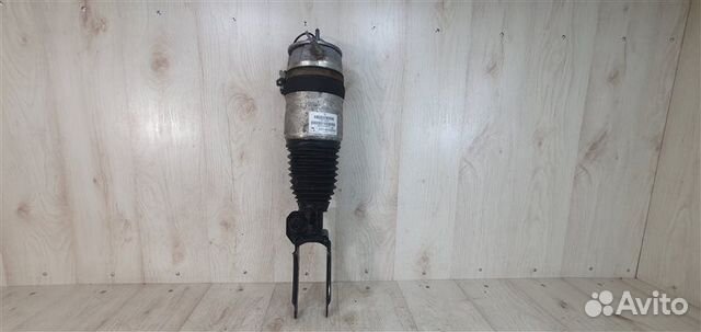 Пневмостойка передняя левая Vw Touareg 2 NF купить в Санкт-Петербурге ...